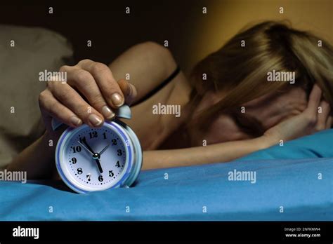 The Woman Cannot Wake Up In The Morning Poor Sleep Violation Of The Regimen Lack Of Sleep