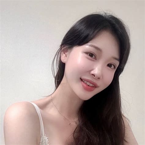 좋아하는 사람이랑 영화 보는 거 별로인거 나만 그래 영화보다 더 흥미로운 주제가 바로 내 옆에 있는데 영화에 집중이 돼