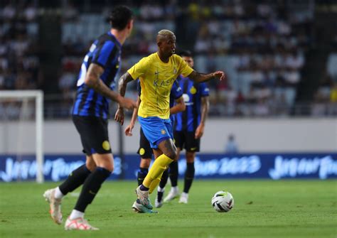 قمة أوساكا الودية إنتر ميلان يتعادل مع النصر السعودي