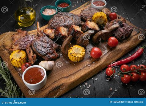 Mixed Grilled Meat Platter Assorted Delicious Grilled Meat Meat On