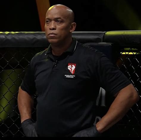 No Idea Why Mark Smith Is Not Mentioned More As The Best Ref Hes