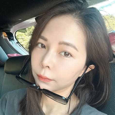 Yumin Liu Yumin 0216 On Threads