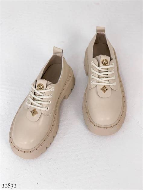 Лофери на шнурівці — ціна 1050 грн у каталозі Лофери Купити жіночі речі за доступною ціною на