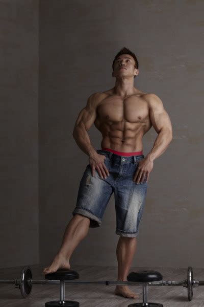 Asian Muscle Man Tumbex