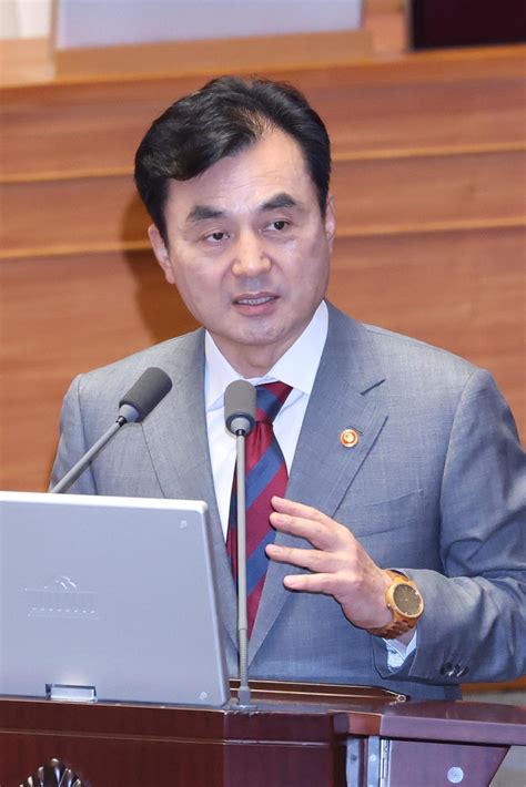 Korea To Shorten Civilian Control Line Dmz Distance To As Little As 5