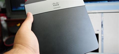 Cisco Linksys E2500 Advanced Dual Band Wireless N Router Unboxing Tech Inspected