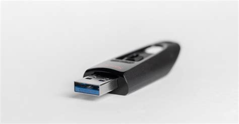 How Does A Flash Drive Work DriveSavers