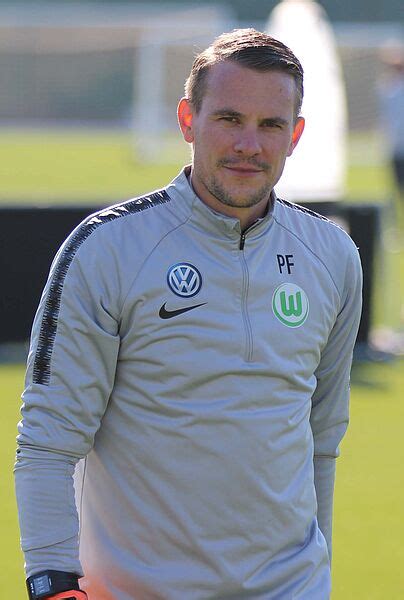 Torwarttrainer Pascal Formann Vfl Wolfsburg Koen Casteels Pavao Pervan Niklas Klinger Lino