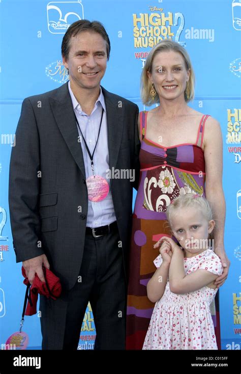 Jessica Tuck With Her Husband And Daughter High School Musical 2