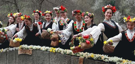 Лазаровден е традиции и обичаи Властта