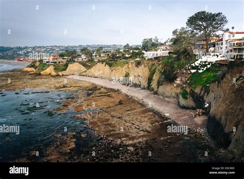 House On Cliffs Along The Pacific Ocean In La Jolla California Stock
