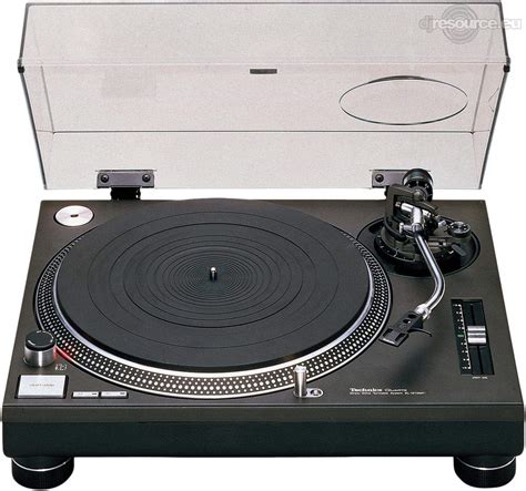 Techno Turntables Technics