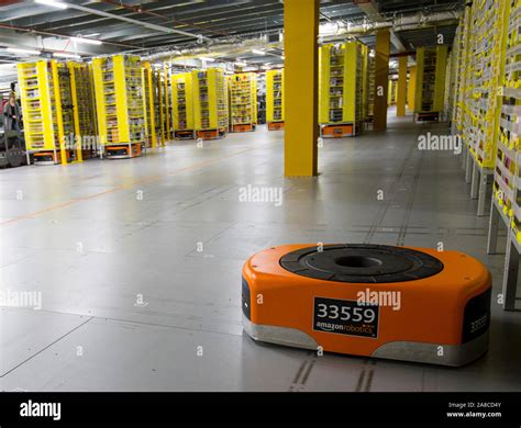 Amazon Robotics Hi Res Stock Photography And Images Alamy