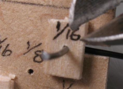 A 28mm Brain Hinjig Hinge Making Tool