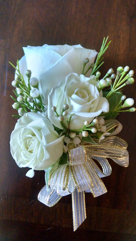 13 Boutonnierescorsages Ideas Corsage Wedding Wedding Bouquets