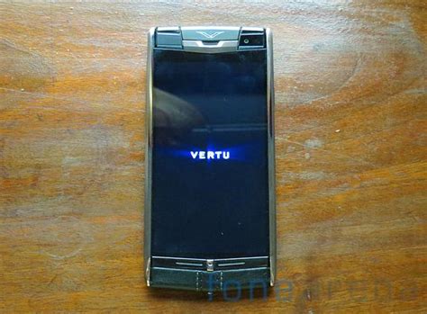Vertu Signature Touch Review