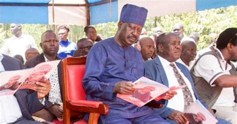 Viral Clip Showing Raila Odinga Almost Falling Off Dias In Kisii Is Edited Ke