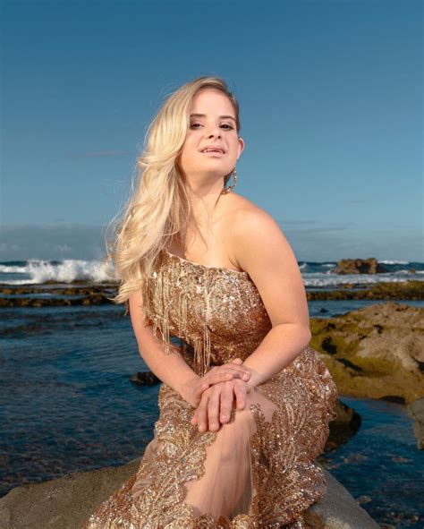 Sofía Jirau สร้างประวัติศาสตร์เป็นนางแบบดาวน์ซินโดรมคนแรกที่ได้ร่วมงานกับ Victorias Secret