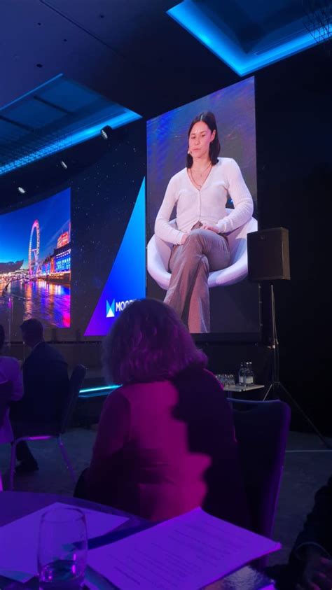 Analystdisruptors Mooretothemoon Lydia Bennett Li Aca Cesga