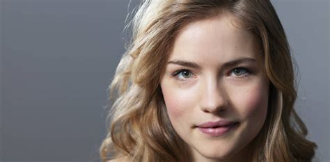 5120x2520 Resolution Willa Fitzgerald Photoshoot 2018 5120x2520