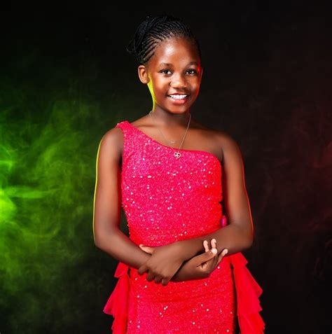 Hi Friends 🤗🥰 Let Me Reintroduce Myself 🤭 I Am Now Miss Golden Stars Kzn 2024 Finalist