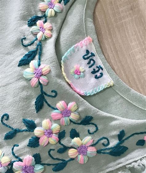 ปักพินในบอร์ด Quick Saves ปักมือ