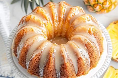 Pineapple Dump Cake Easiest Recipe Insanely Good