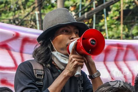 Bbc ဗကသများအဖွဲ့ချုပ် ဒုဥက္ကဋ္ဌ ကိုဝေယံဖြိုးမိုး ထောင်ထဲမှာ ဘာတွေကြုံခဲ့ရလဲ ထောင်တွင်း ရပ်တည်ခ