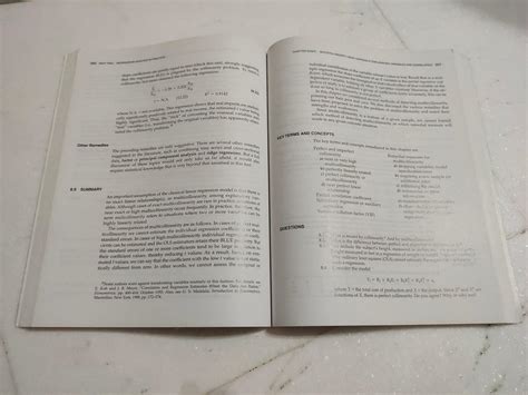 Econometrics Textbook University Hobbies And Toys Books And Magazines