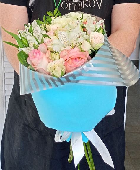 Кустовая роза, Зелень фисташки, Роза, Альстромерия Vornikov Bouquets ...