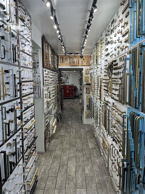 Elegance In Hardware And Bath Interior Shop Display Showroom