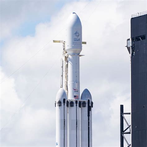 Spacex Falcon Heavy Lift Off Weight