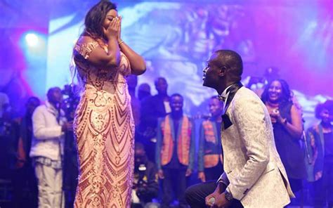 King Kaka Sends Crowd In A Frenzy Proposes To Long Time Girlfriend