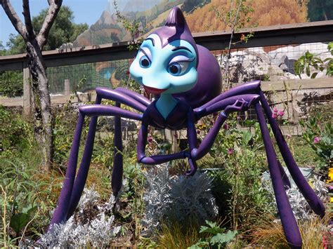 Rosie Statue From A Bugs Life A Photo On Flickriver