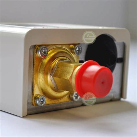 Реле давления Danfoss Kpi 35 1 4НР 0 2 8 бар Ip30 060 113066 купить прессостаты для систем