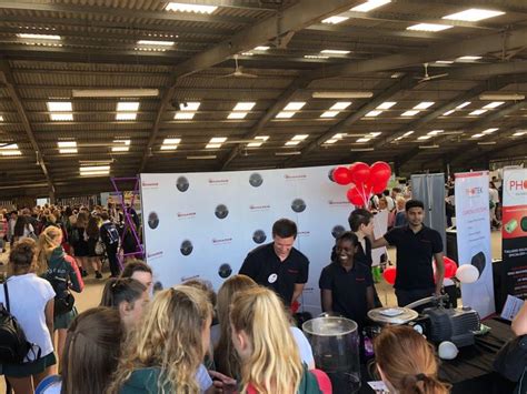 Tatenda Belinda Aro On Linkedin Stemsussex Bigbangfairse Theyearofengineering Stemisfun