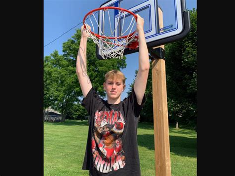 Hes 15 Hes Six Foot Nine Hes A Top Canadian Hoops Prospect London Free Press