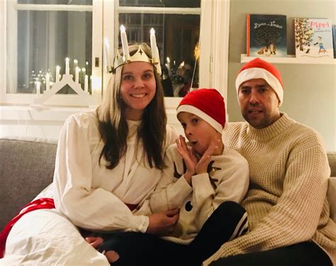 Snoppen And Snippan Nästan För Lycklig