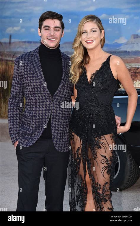 Rj Mitte Attends The Premiere Of Netflixs El Camino A Breaking Bad