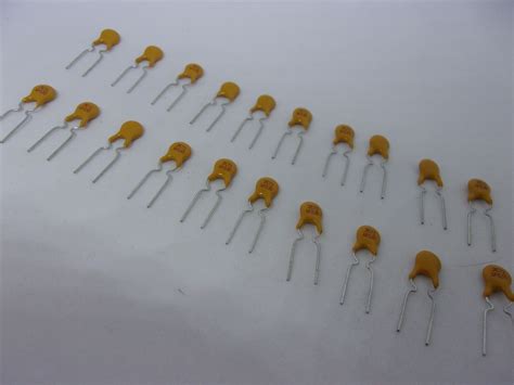 20Pcs Pack Lot RXEF030 72V 0.3A Polymer PPTC Recoverable Fuse X72 XF030 ...
