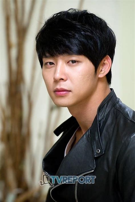 ปักพินโดย Pervy Noona ใน Micky Yoochun