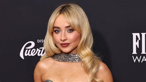 Sabrina Carpenters Dating History A Look Back At Her Love Life