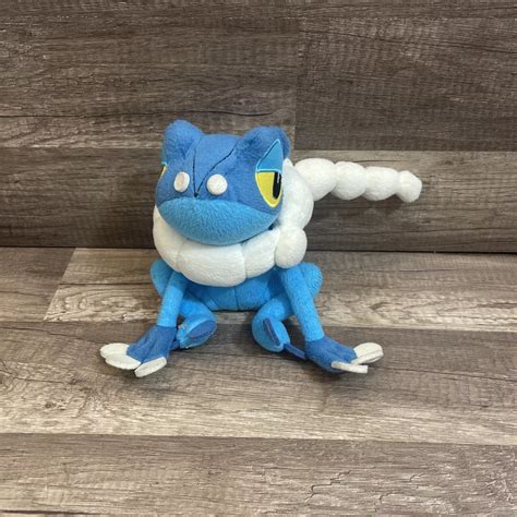Pokemon Frogadier Plush