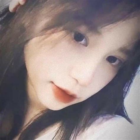 Pin on G Á I X I N H