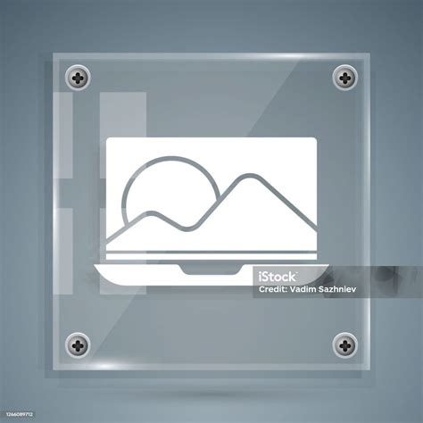 회색 배경에 격리 된 화이트 랩톱 아이콘 빈 화면 기호가 있는 컴퓨터 노트북입니다 정사각형 유리 패널 벡터 일러스트레이션 0명에 대한 스톡 벡터 아트 및 기타 이미지