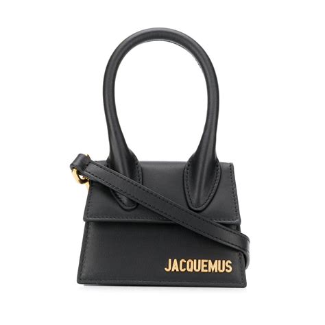 Lizzo Finally Reveals What She Carries In Her Tiny Bag Essence Essence