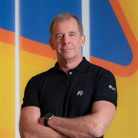 Leonardo Linden Linden Ipiranga • Threads Say More