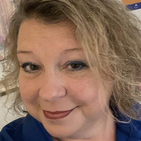 Michele Lake Licensed Massage Therapist Wellspan Health Linkedin
