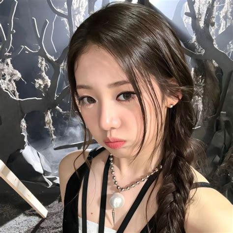 Rora Icon Nữ Thần Dễ Thương Hình Vẽ Mắt