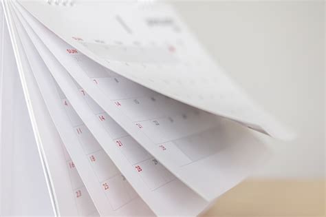 장작테이블 배경 사업 스케줄 기획 약속 회의 개념에 대한 캘린더 페이지 뒤집기 시트 달력에 대한 스톡 사진 및 기타 이미지